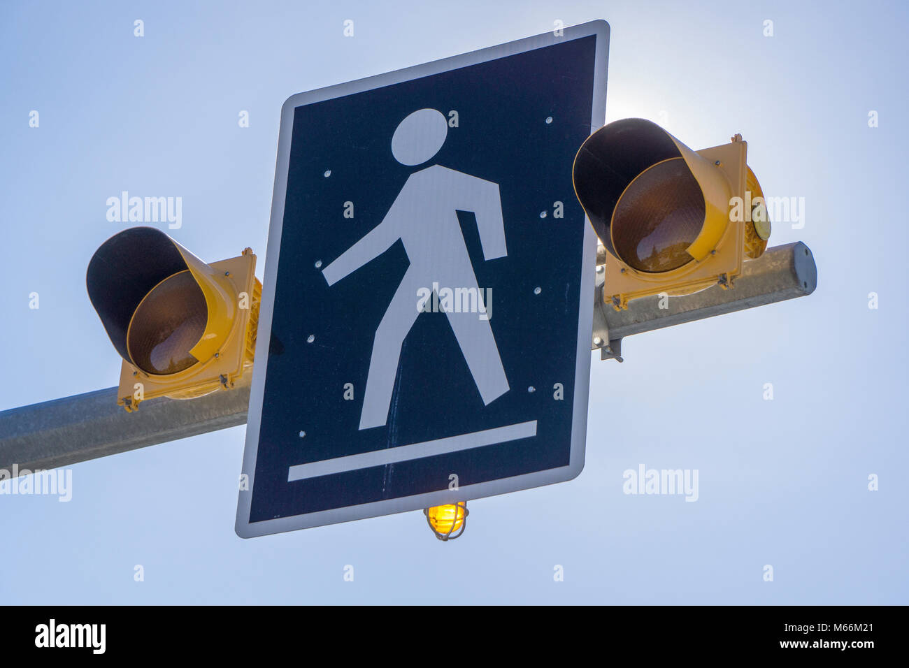 Traffic light signal system hi-res stock photography and images - Alamy