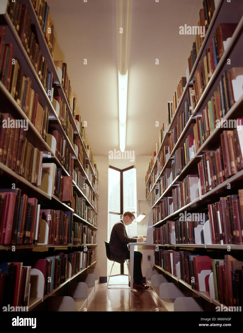 College and 1960s hi-res stock photography and images - Alamy