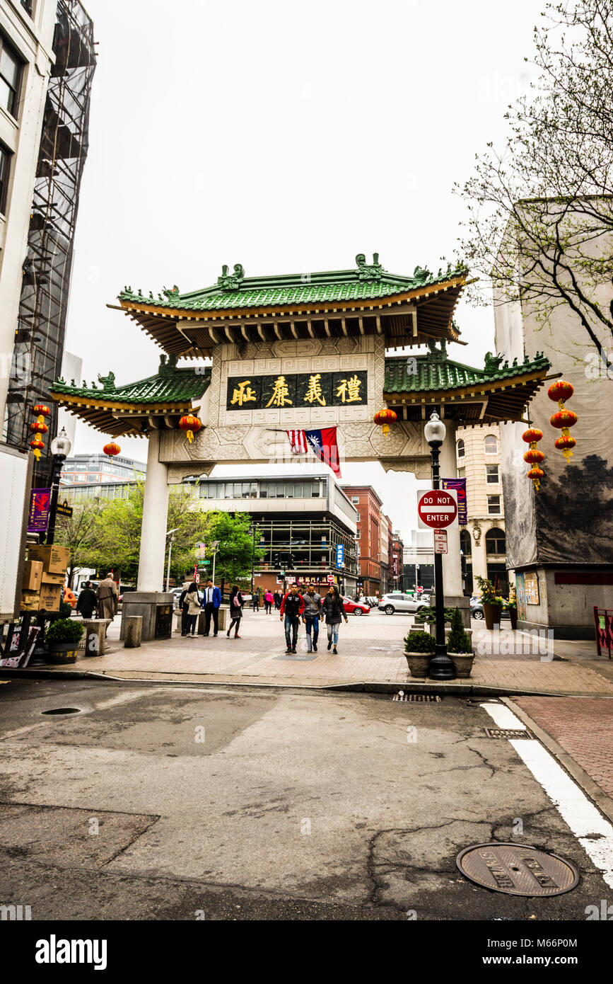 Gate chinatown boston massachusetts hi-res stock photography and images - Alamy