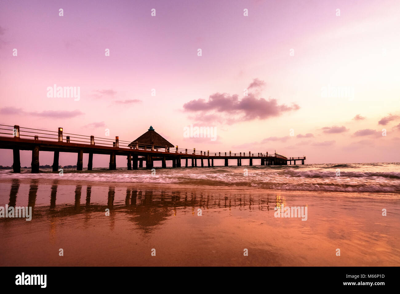 Sunset at Independence beach, Sihanoukville, Cambodia Stock Photo - Alamy