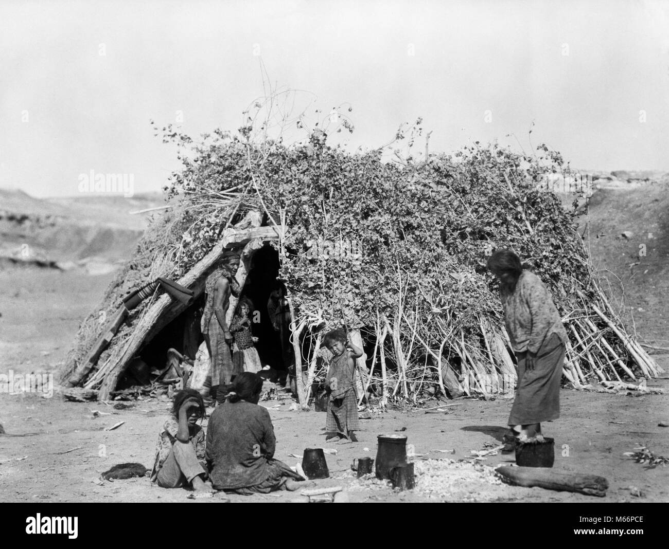 1890s boy and girl High Resolution Stock Photography and Images - Alamy