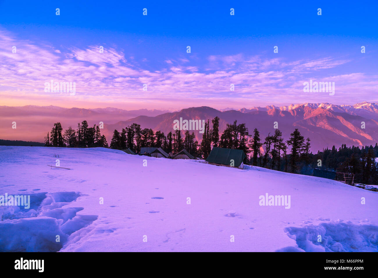 Trekking in winter at Himalaya, Kedarkantha summit, Sankari, North ...