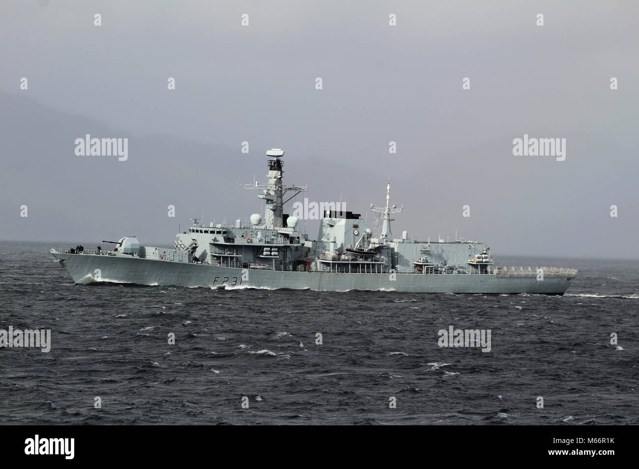 Hms argyll f231 type 23 duke class frigate hi-res stock photography and ...