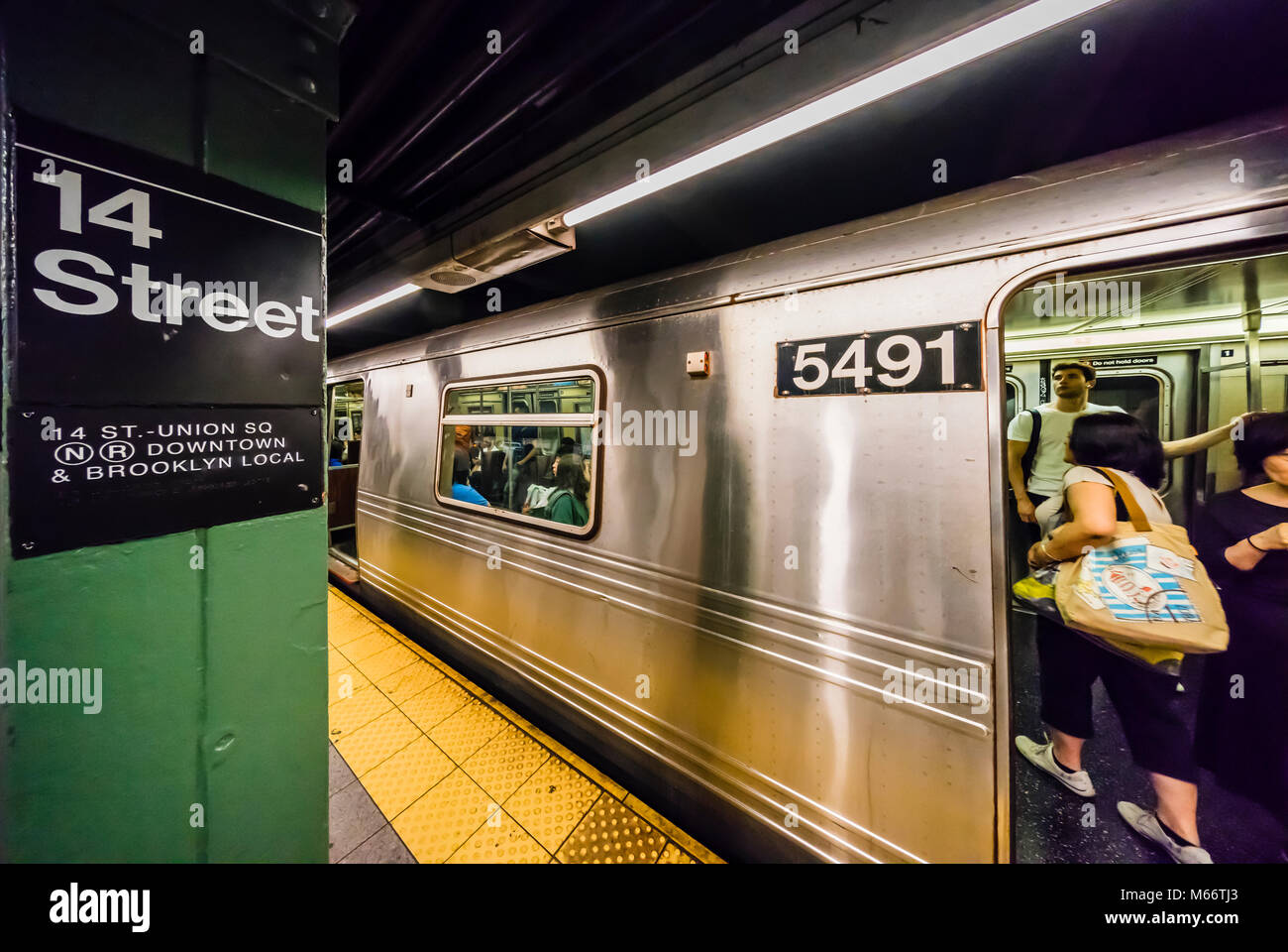 14th Street – Union Square Subway Station Manhattan New York, New York ...