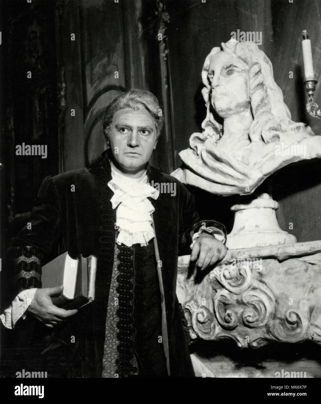 Baritone hi-res stock photography and images - Alamy