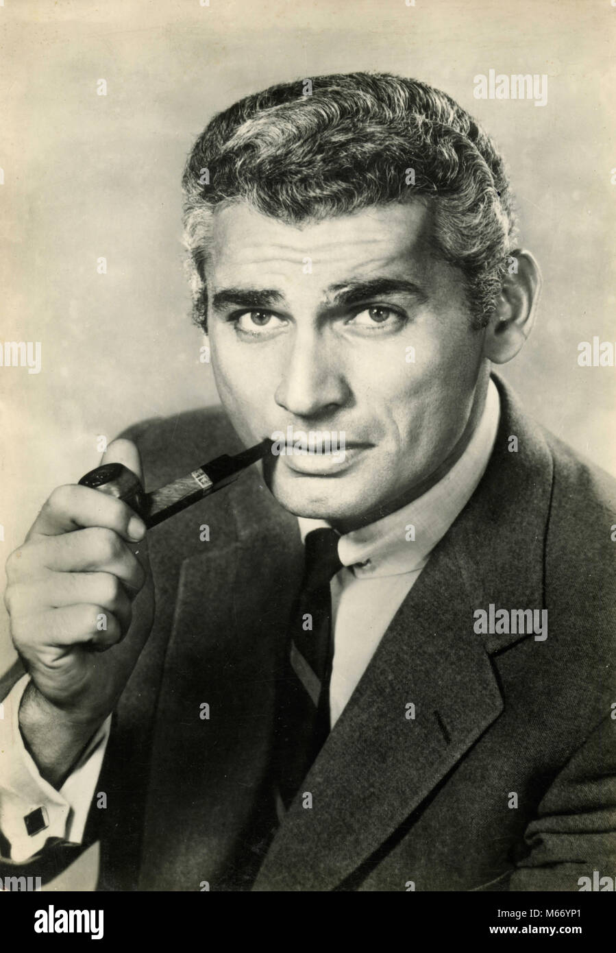 American actor Jeff Chandler, 1940s Stock Photo - Alamy