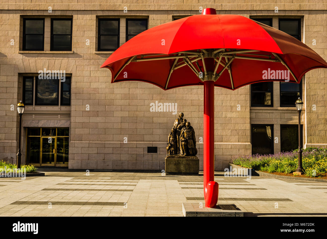 Travelers insurance company of hartford hi-res stock photography and ...