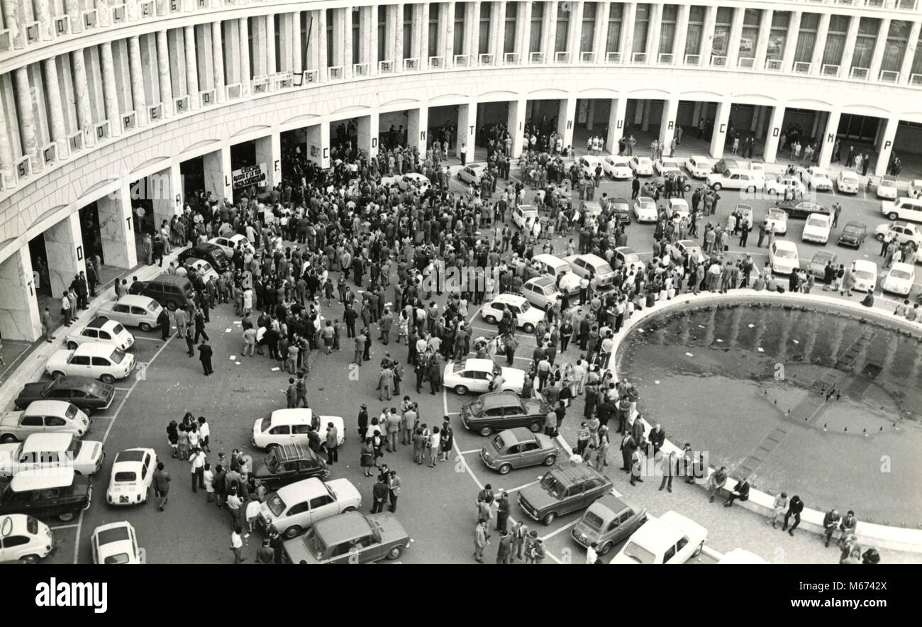 People and cars at EUR, Rome, Italy 1960s Stock Photo - Alamy