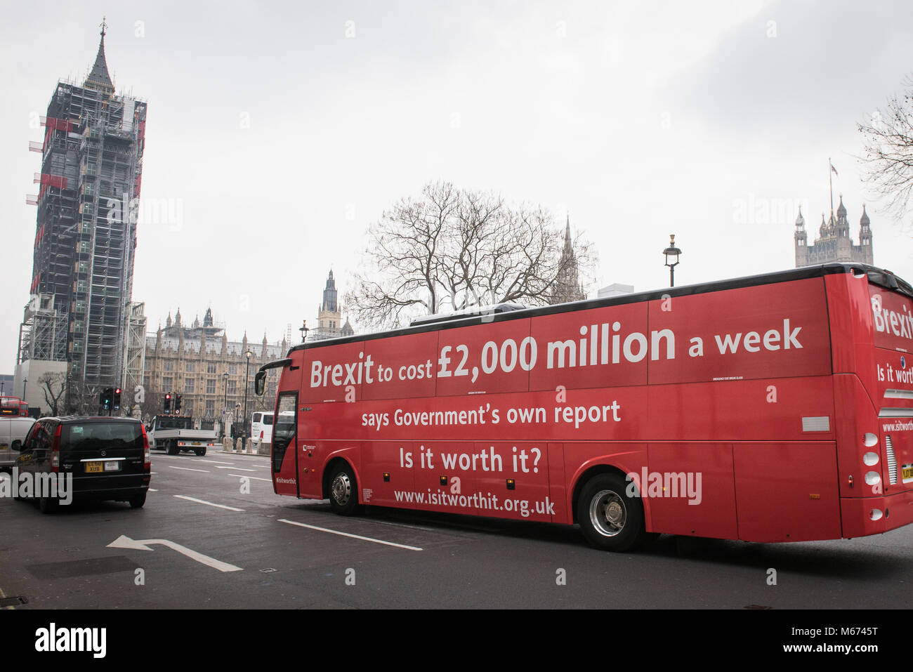 Brexit bus hi-res stock photography and images - Alamy