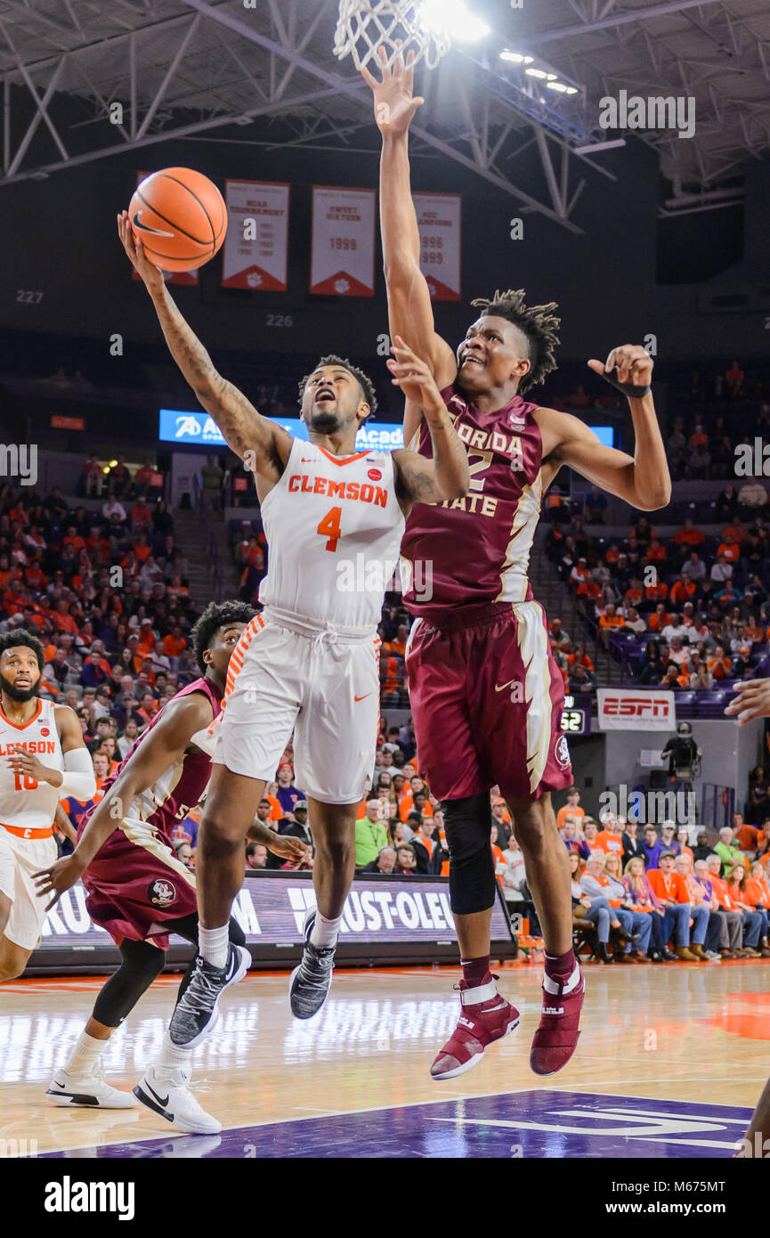 Clemson Tigers guard Shelton Mitchell (4) during the NCAA bask etball ...