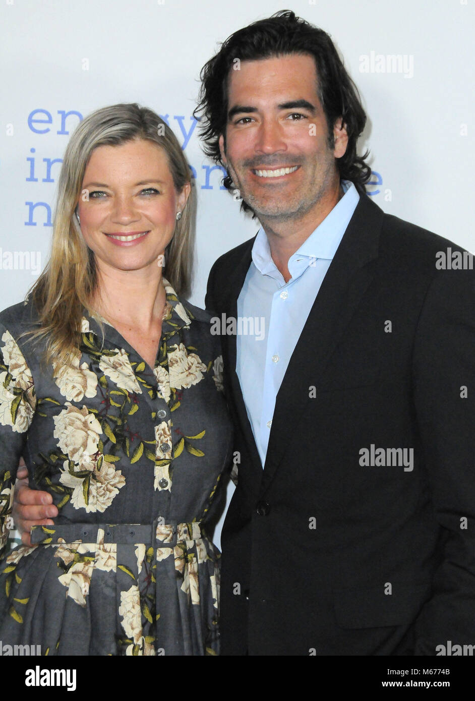 Los Angeles, USA. 28th Feb, 2018. (L-R) Actress Amy Smart and husband ...