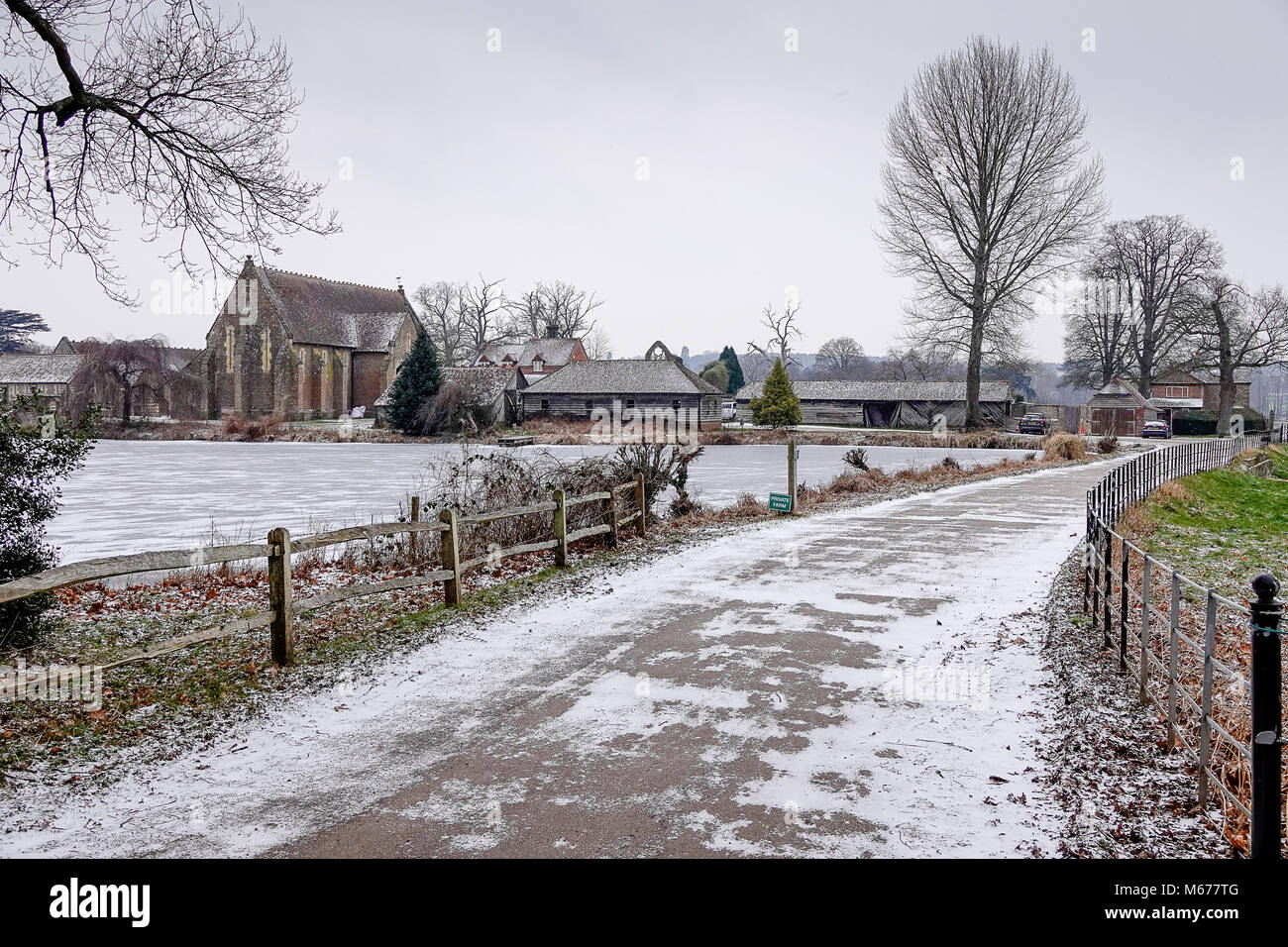 Farnham Road, Farnham. 01st March 2018. Easterly winds brought bitterly ...