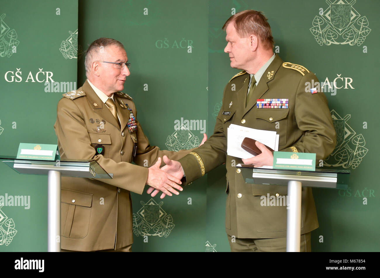 Chief staff italian army hi-res stock photography and images - Alamy