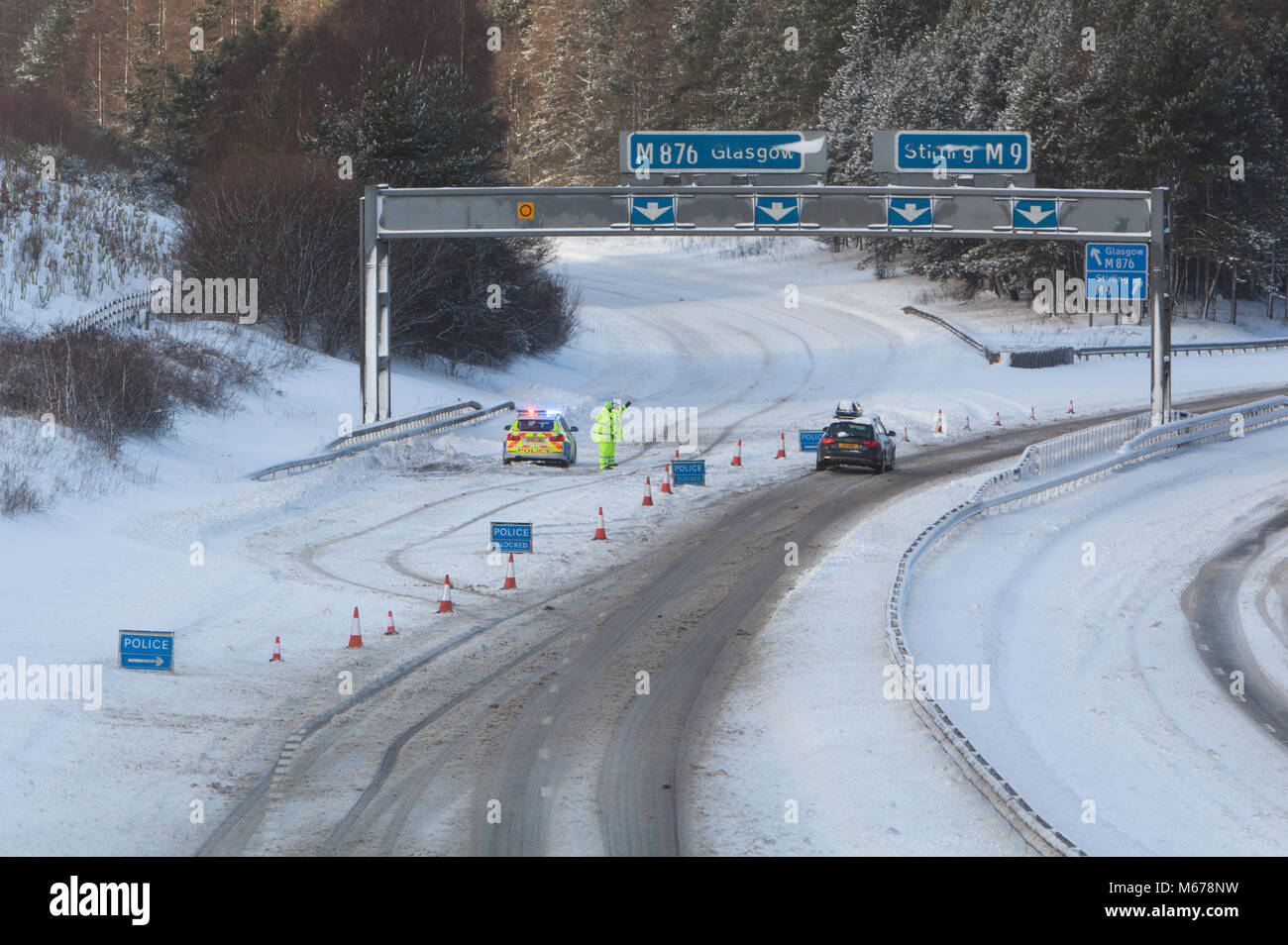 M9 @ M876 junction, Larbert, Central Scotland. 1st March 2018, Police ...