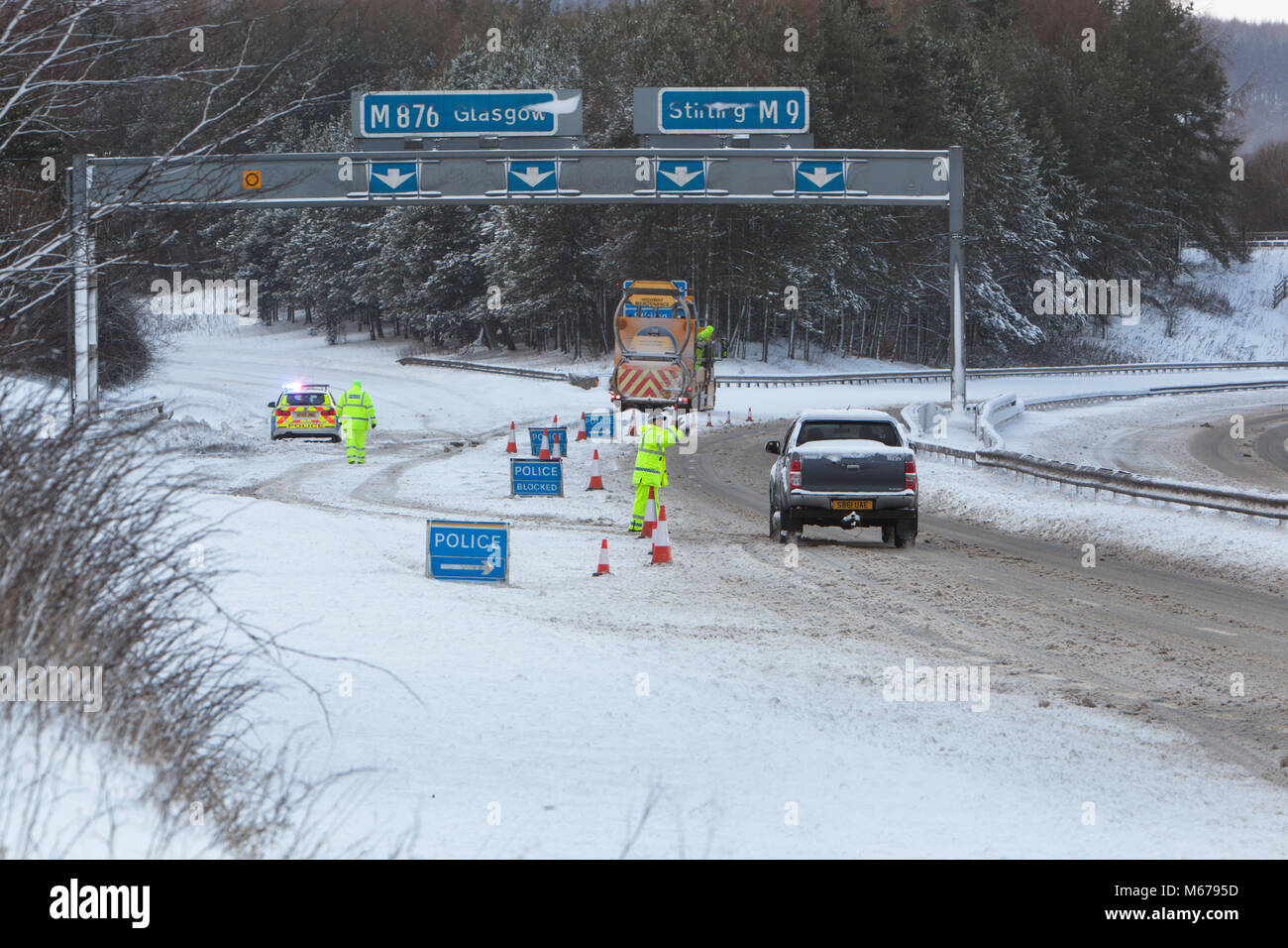 M9 @ M876 junction, Larbert, Central Scotland. 1st March 2018, Police ...