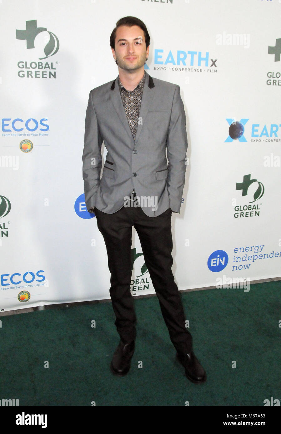 Oscars eye contact smile hi-res stock photography and images - Alamy