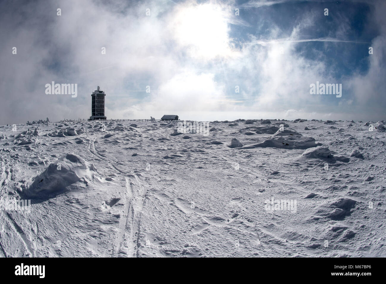 Exterior view of the measuring station of the German Weather Service ...
