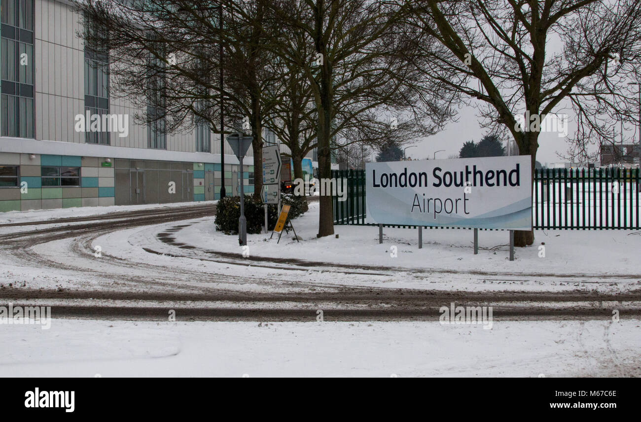 Southend Airport Sign on a snowy day Stock Photo - Alamy