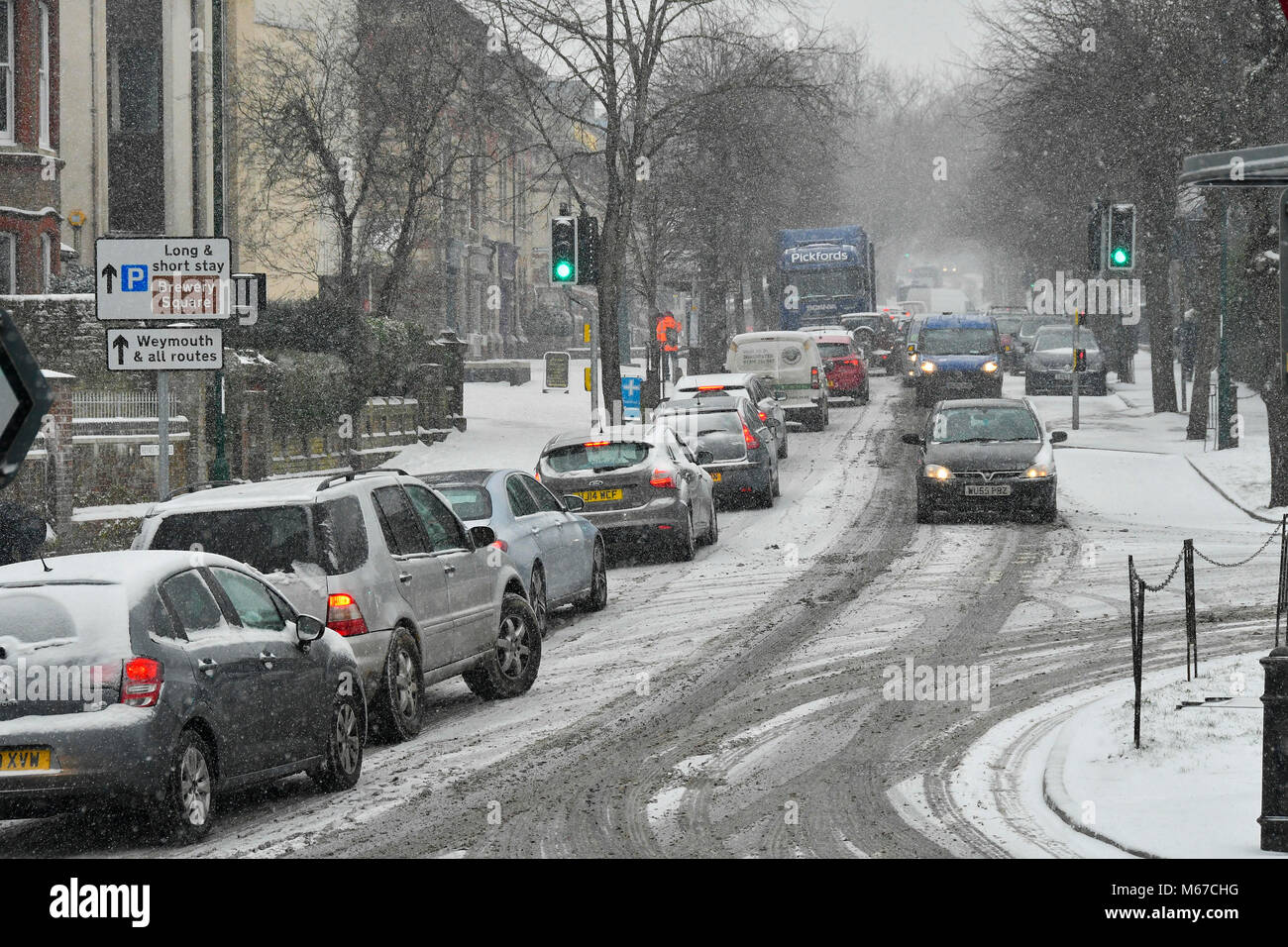 Dorchester, Dorset, UK. 1st Mar, 2018. UK Weather. Cars on Weymouth ...