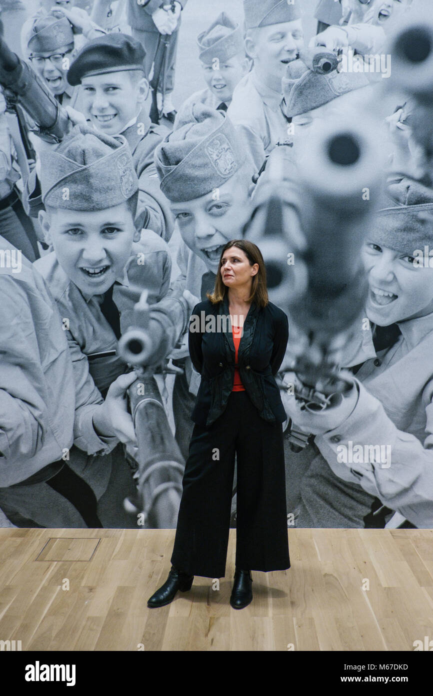 Robert lebeck hi-res stock photography and images - Alamy