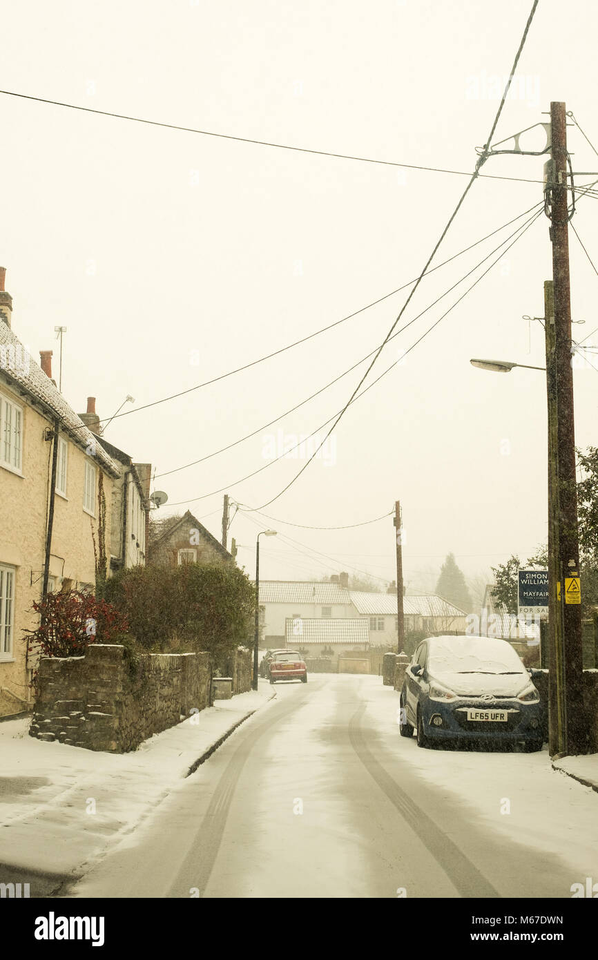 Slippy roads hi-res stock photography and images - Alamy