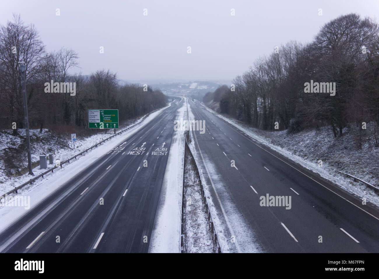 Plymouth, UK. 1st March, 2018. Almost no traffic at rushhour on the A38 ...