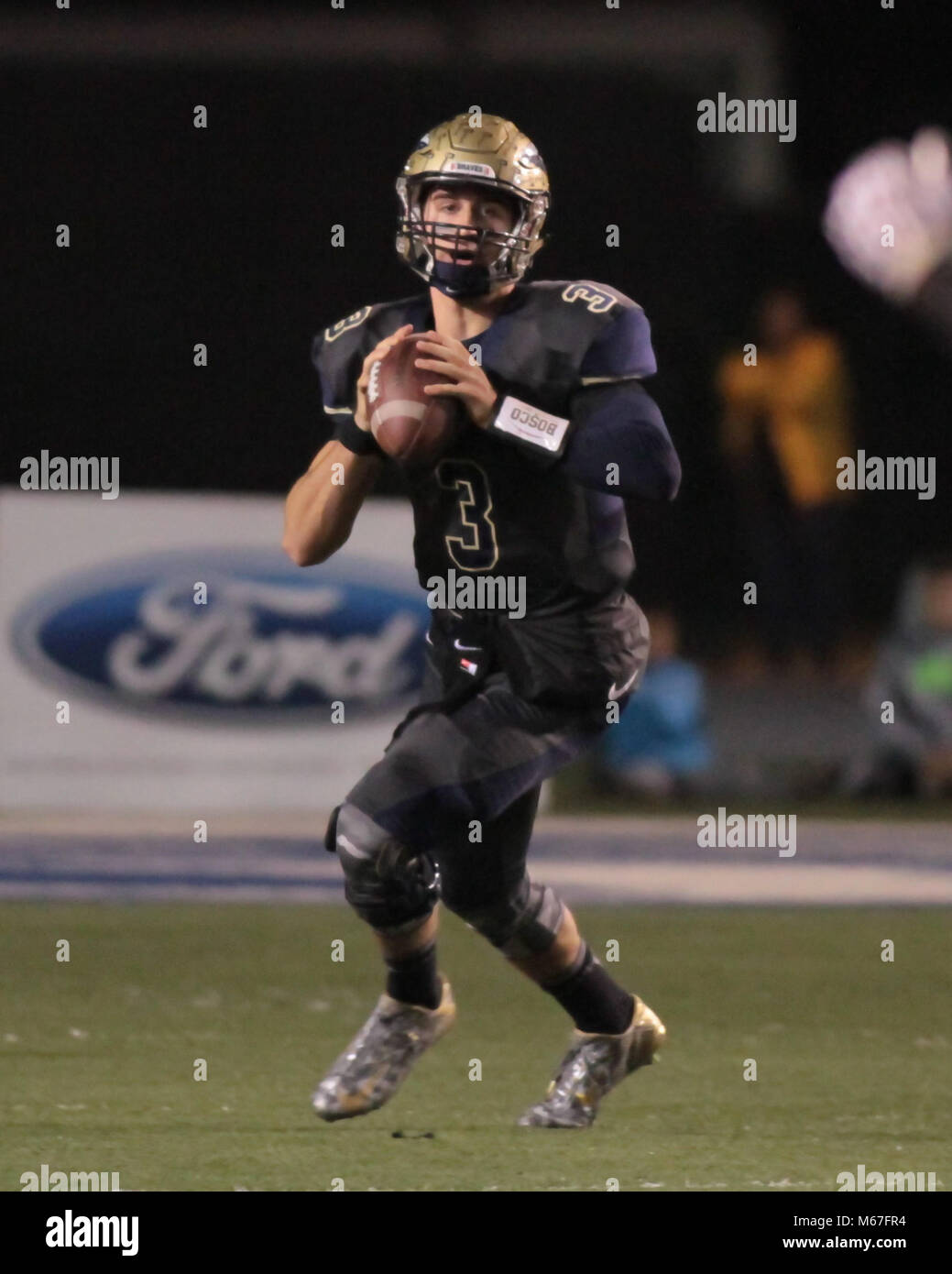 November 28, 2014 Norwalk, CA.Quarterback Josh Rosen playing in High ...