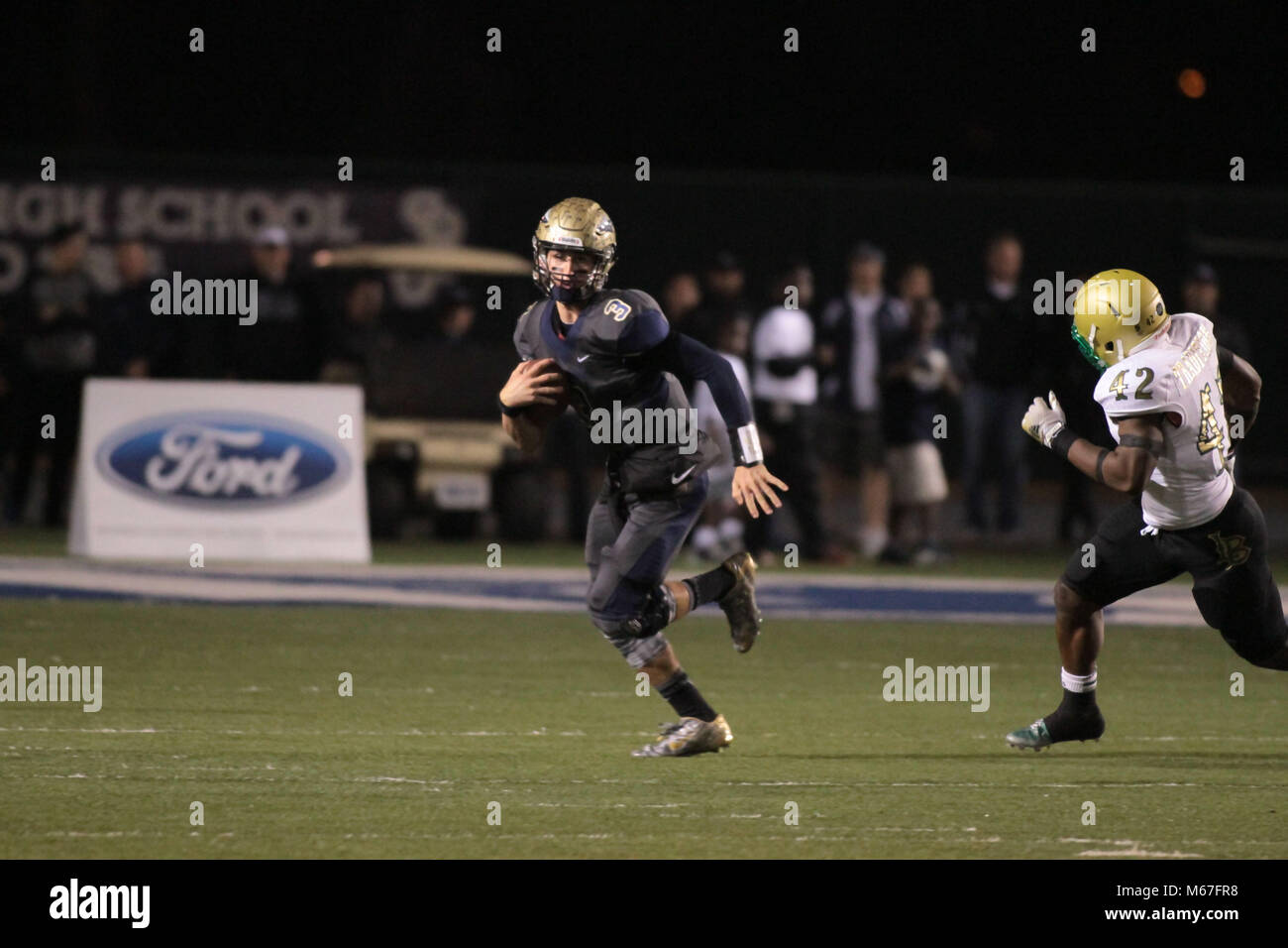 November 28, 2014 Norwalk, CA.Quarterback Josh Rosen playing in High ...