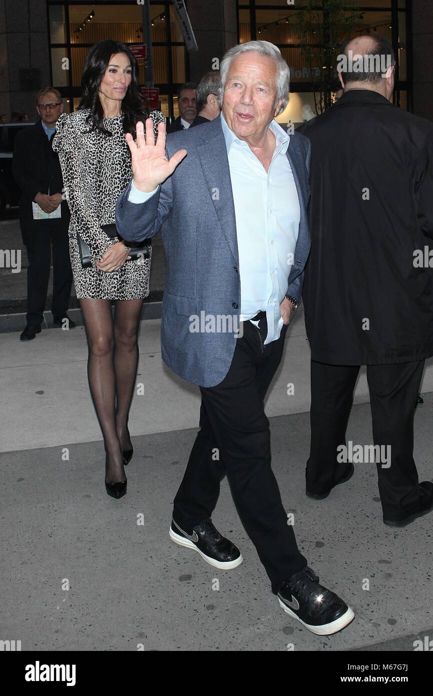 ***FILE PHOTO*** Robert Kraft Is Not The Father Of Ricki Noel Lander's ...