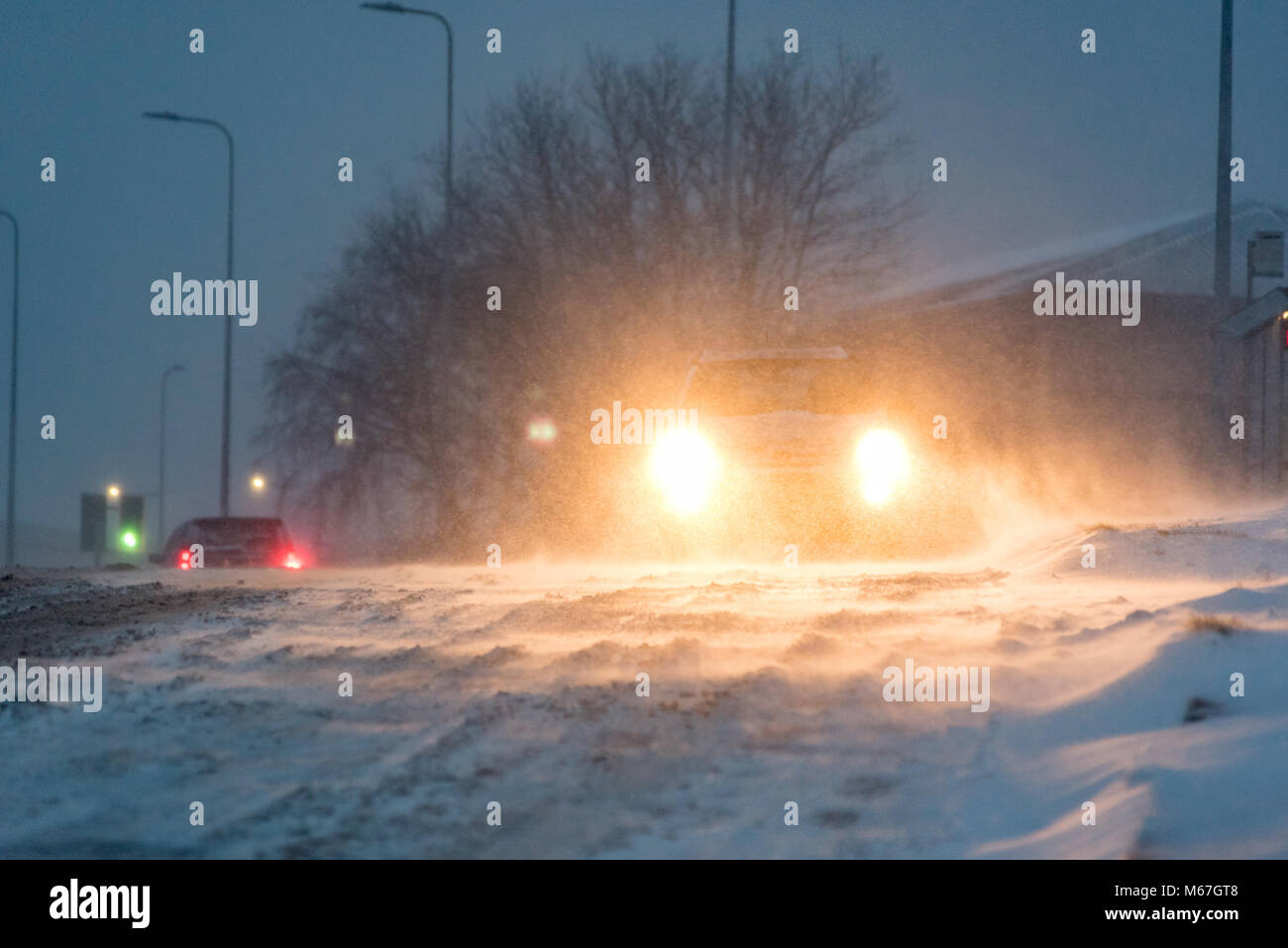 Cardiff, Wales, UK. 1st March 2018. Heavy snowfall in Cardiff heralds ...