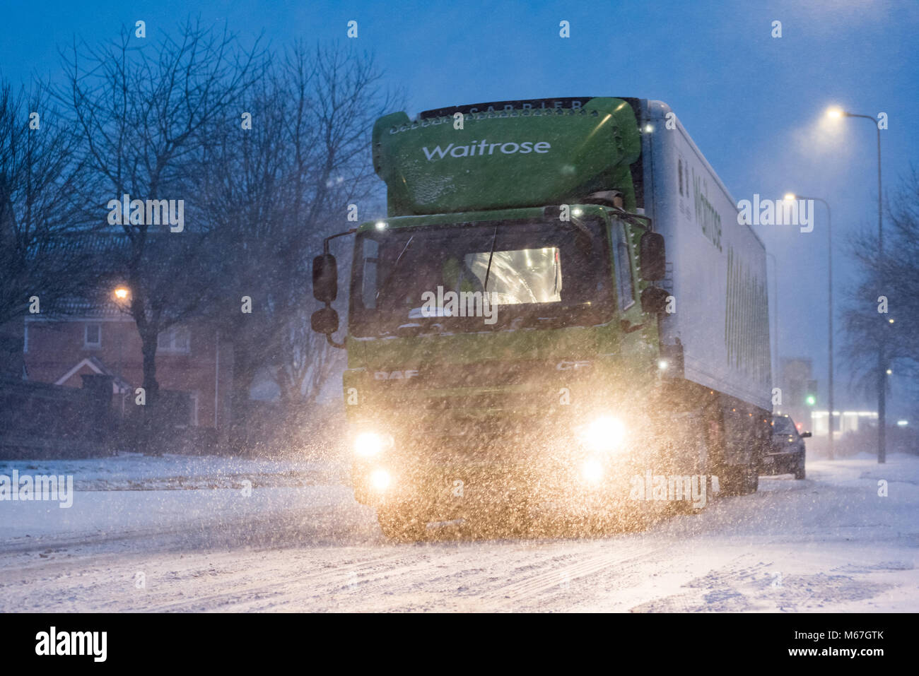 Cardiff, Wales, UK. 1st March 2018. Heavy snowfall in Cardiff heralds ...
