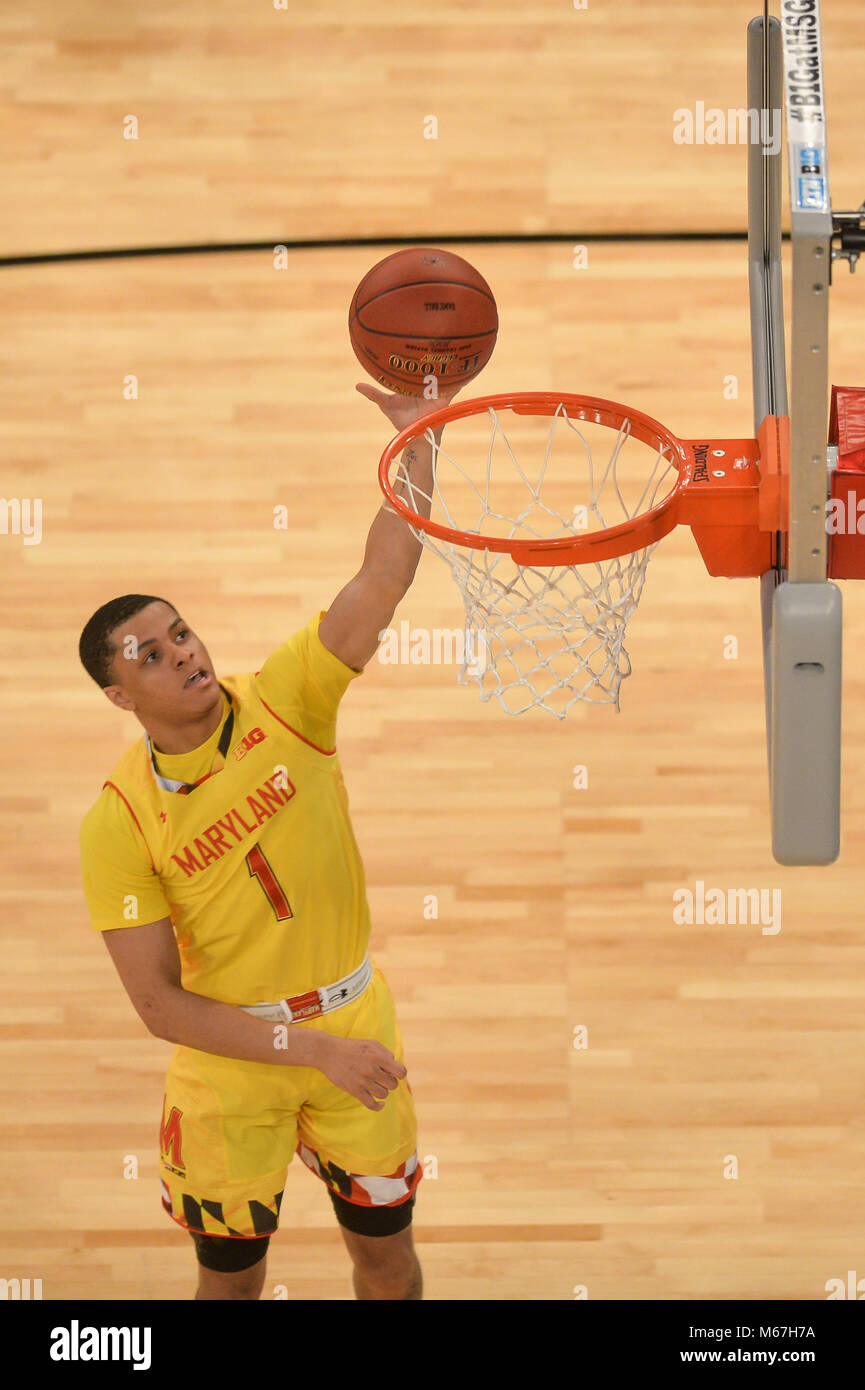 New York, New York, USA. 1st Mar, 2018. ANTHONY COWAN JR (1) shoots a ...