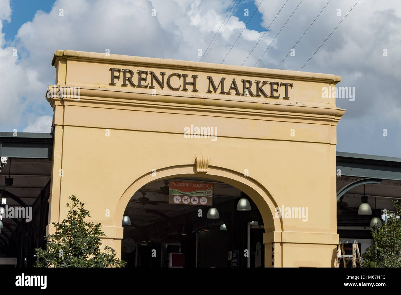 French archway hi-res stock photography and images - Alamy