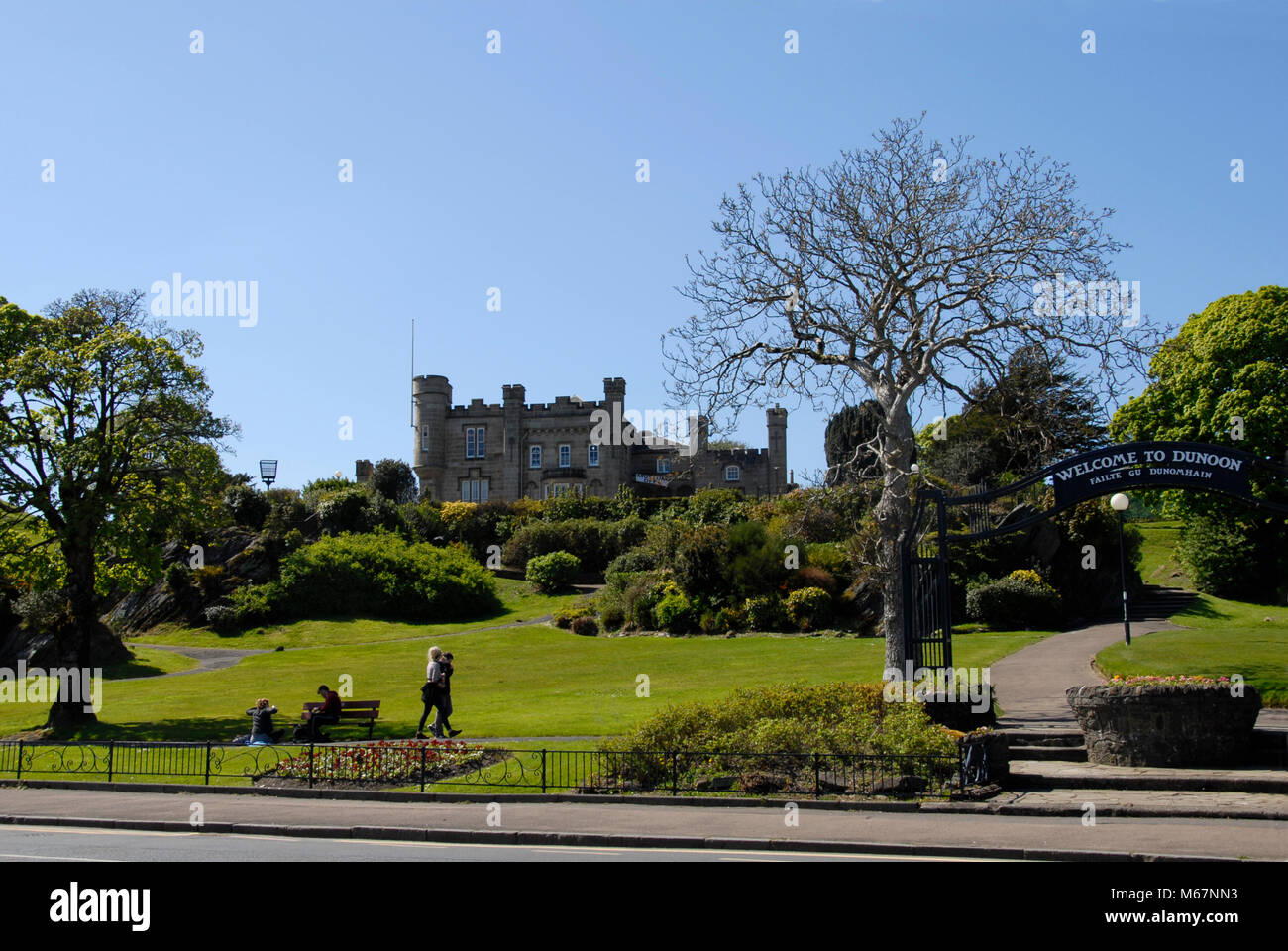 Dunoon castle hi-res stock photography and images - Alamy