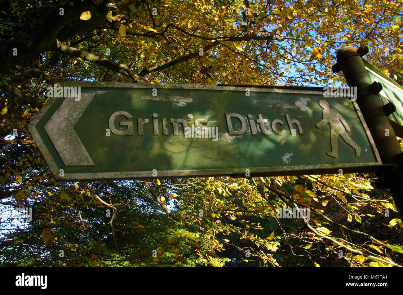Grims ditch sign. The ridgeway. Tring. Hertfordshire Stock Photo - Alamy