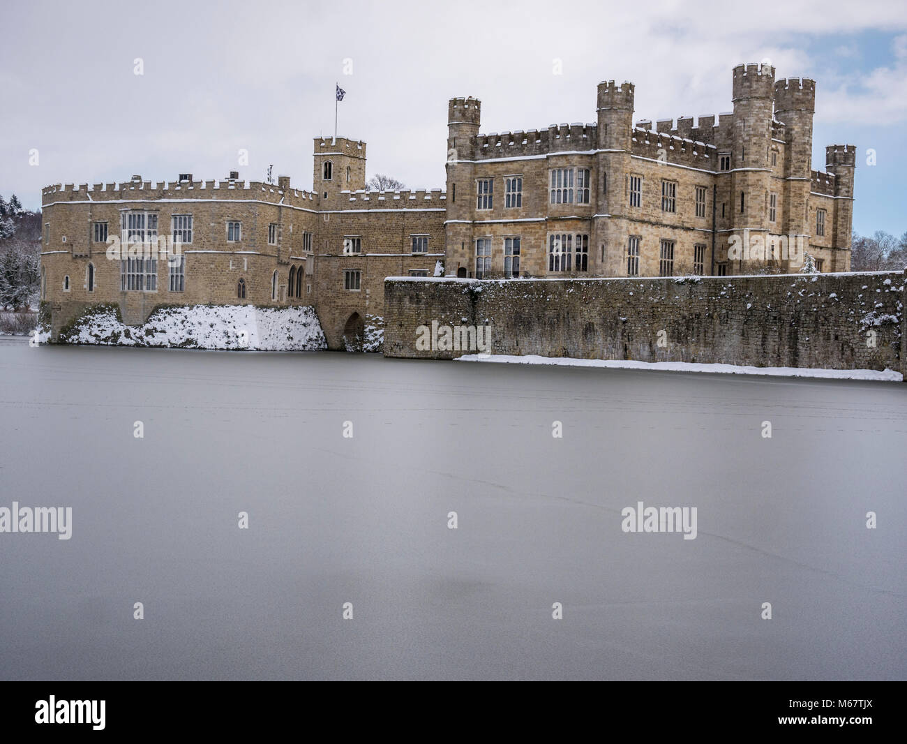 Winter scenes at Leeds Castle, Kent, UK as 'the beast from the east ...