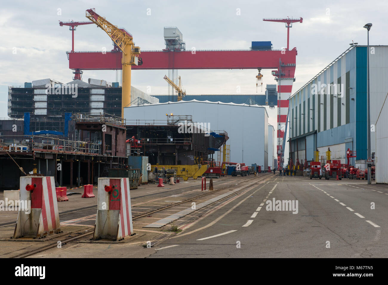Stx shipyard hi-res stock photography and images - Alamy