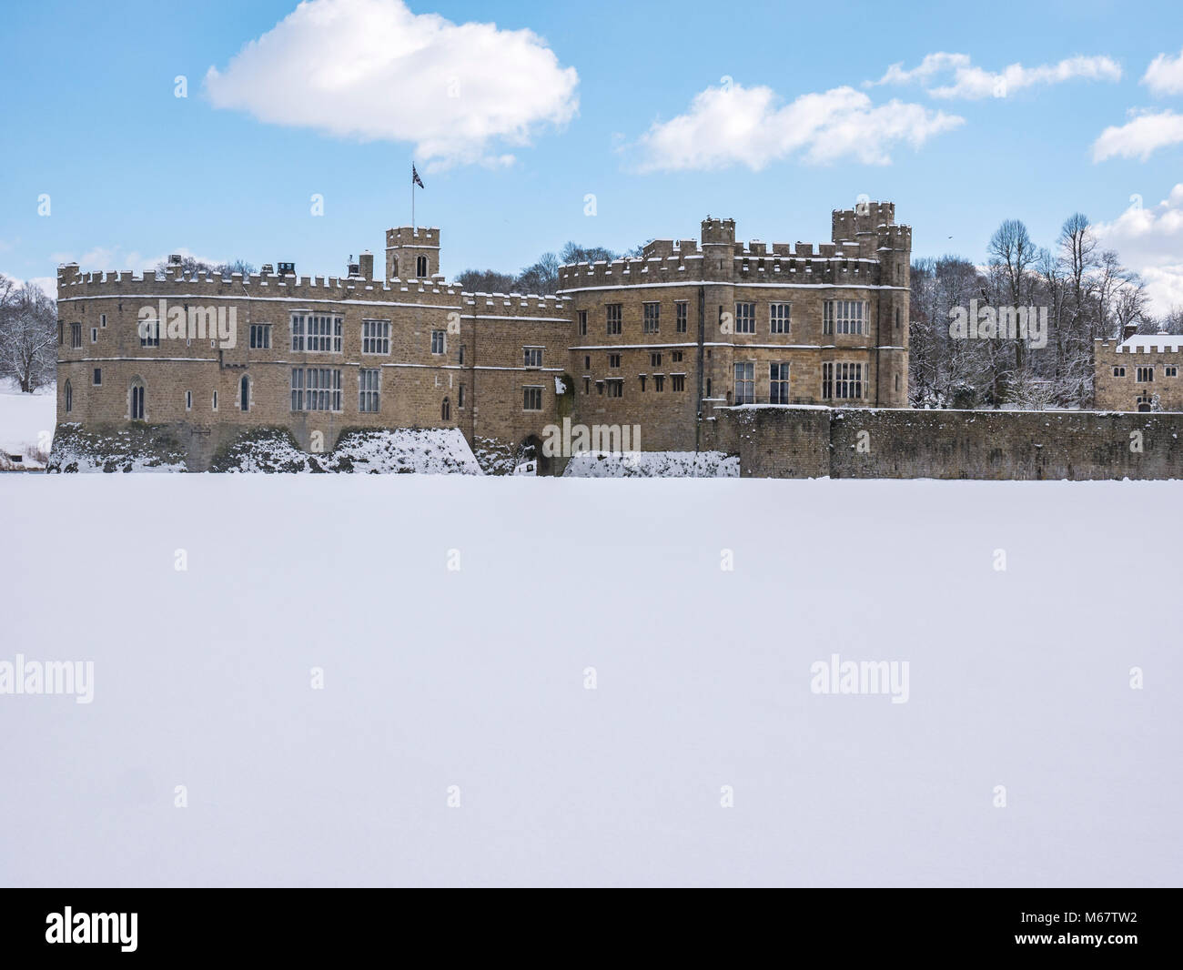 Kent snow castle hi-res stock photography and images - Alamy