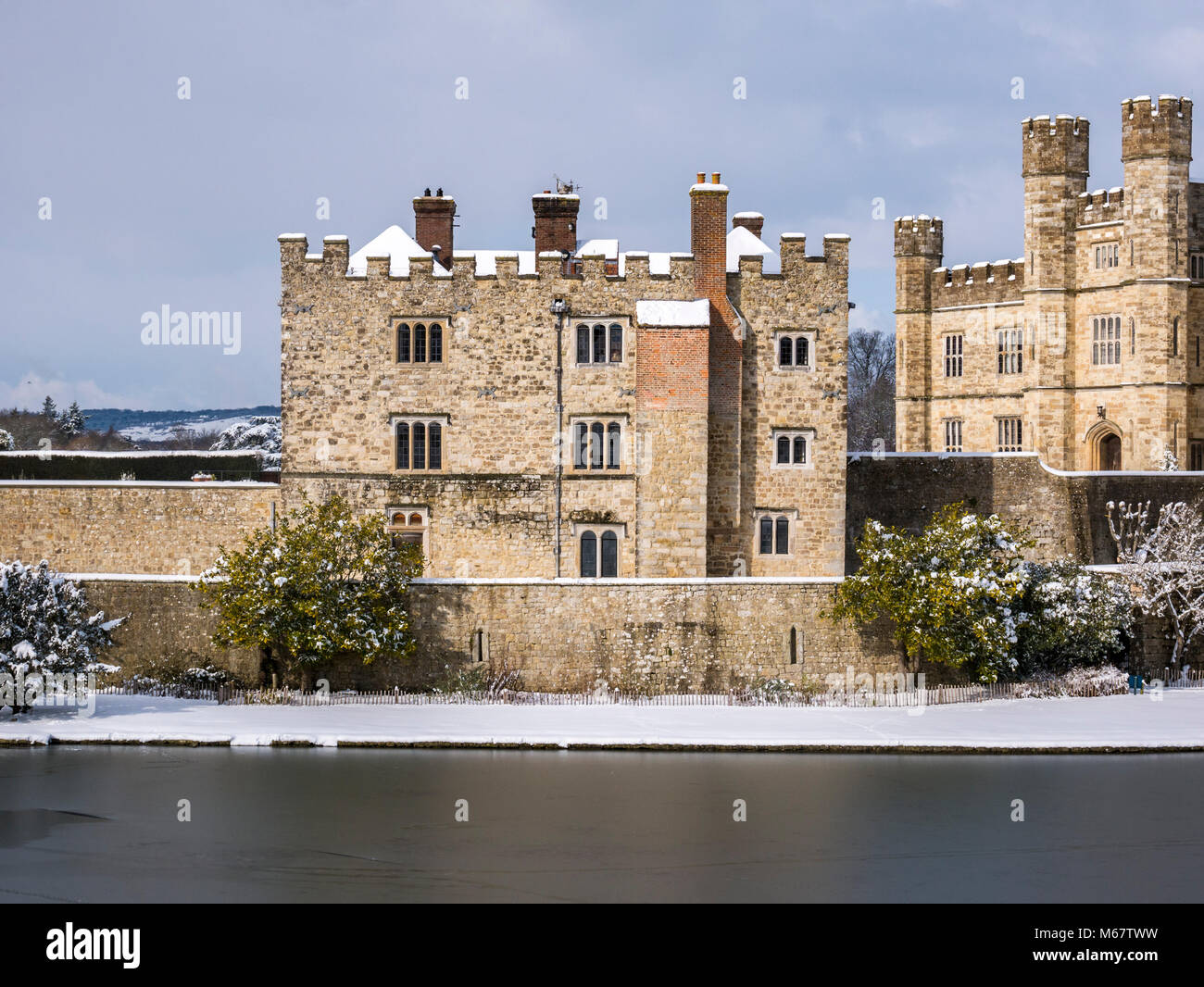 Winter scenes at Leeds Castle, Kent, UK as 'the beast from the east ...