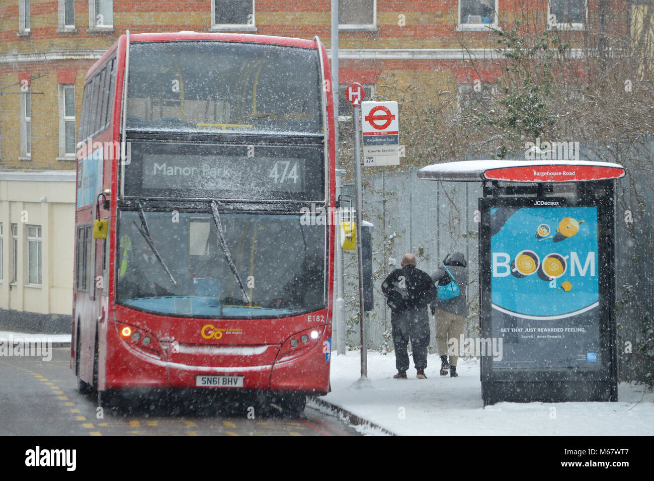 Tfl bus hi-res stock photography and images - Alamy