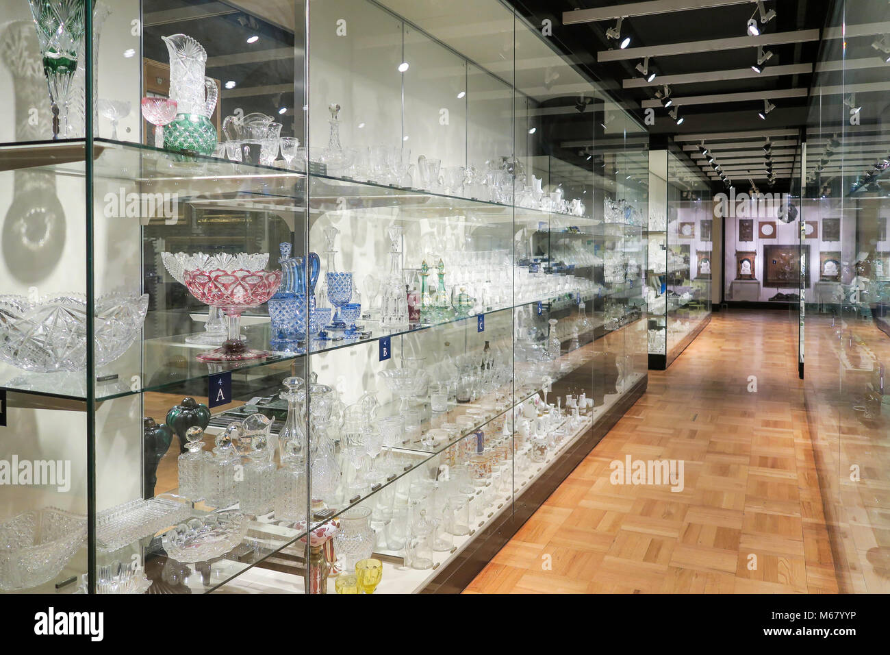 Visible storage gallery hi-res stock photography and images - Alamy