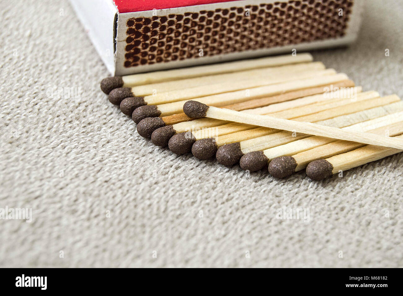 properly arranged matchsticks and matchbox pictures Stock Photo - Alamy