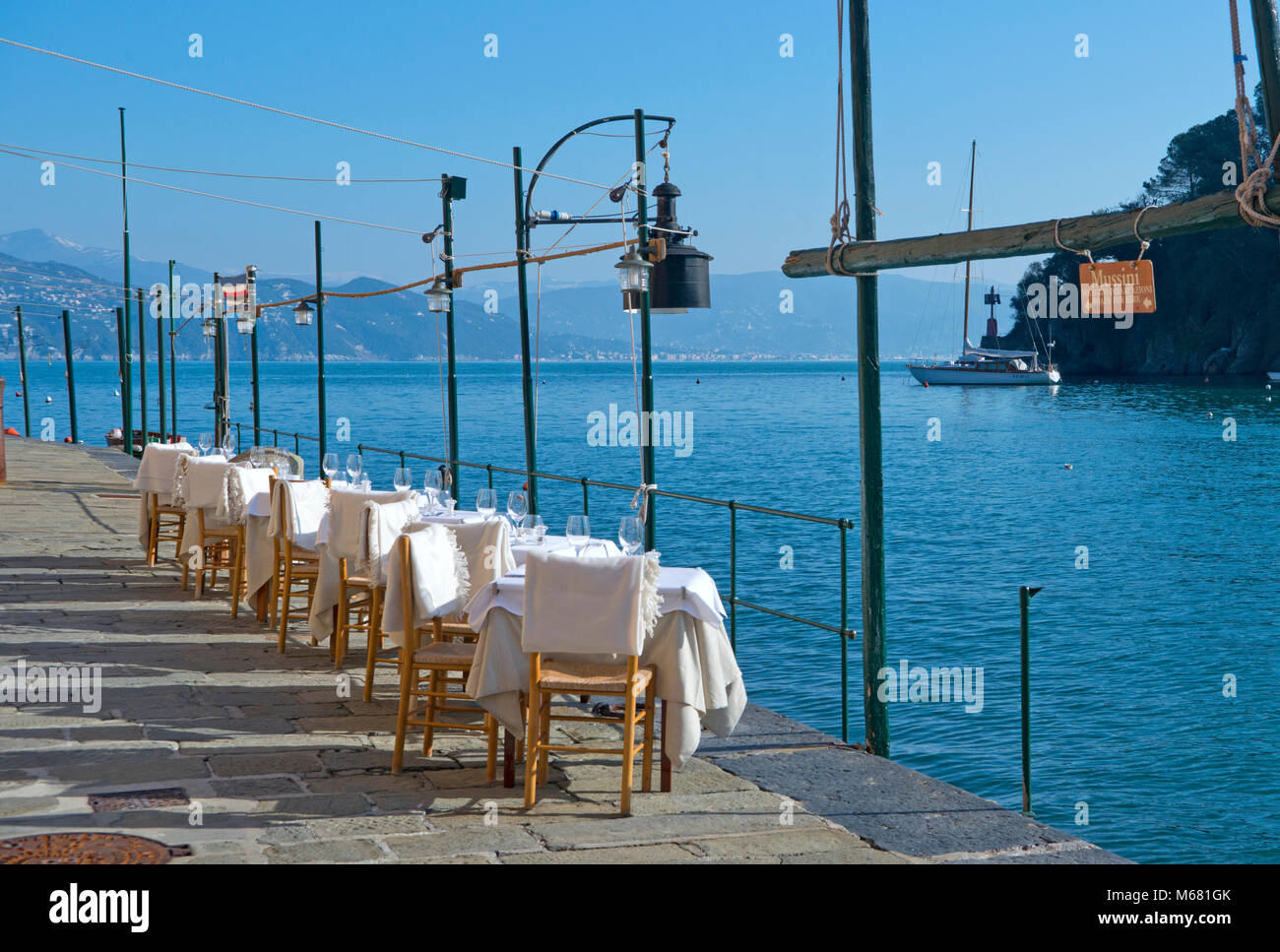 Portofino restaurant hi-res stock photography and images - Alamy
