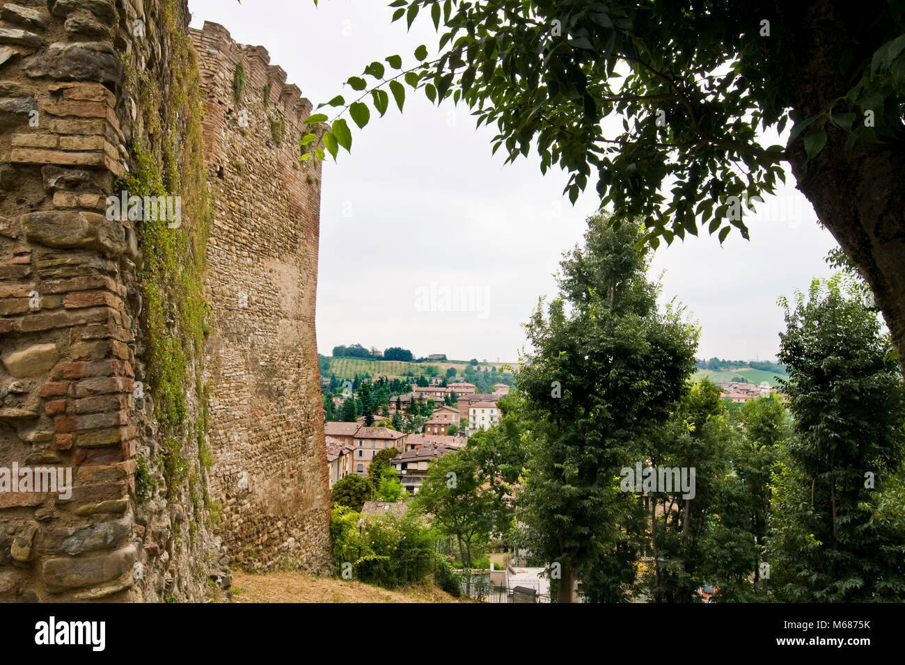Castelvetro di modena hi-res stock photography and images - Alamy