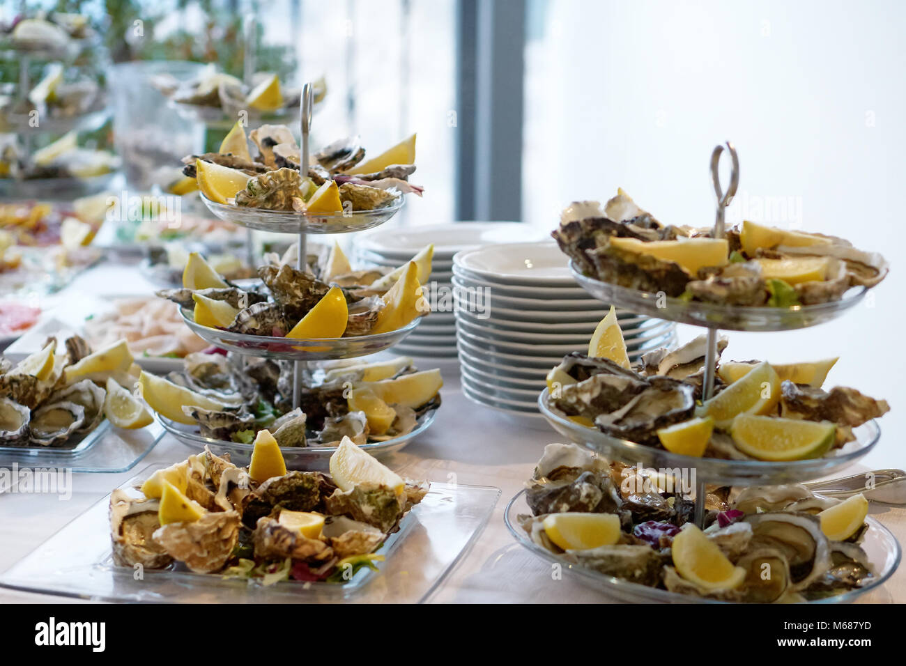 Luxury buffet table oysters hi-res stock photography and images - Alamy
