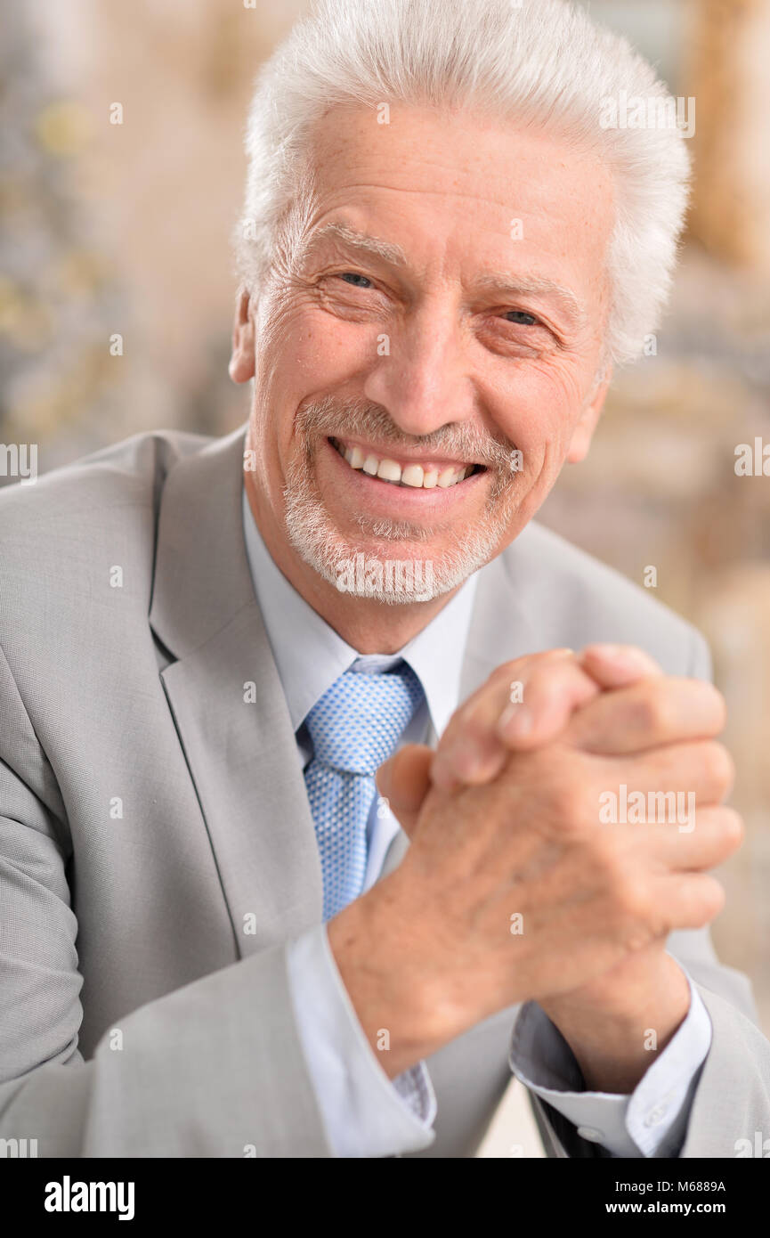 senior man thinking Stock Photo - Alamy
