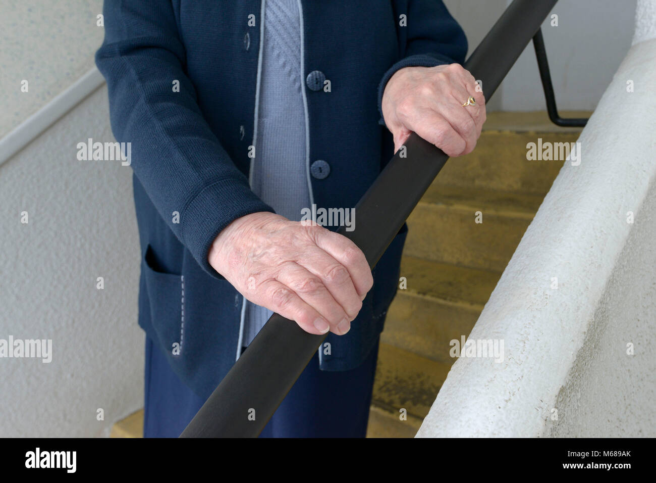 Guardrail hi-res stock photography and images - Alamy