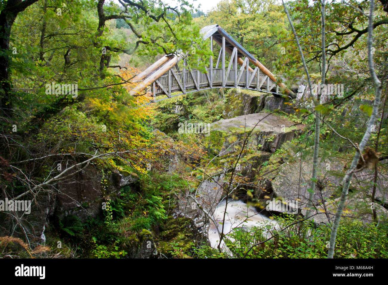 Bracklinn falls bridge hi-res stock photography and images - Alamy
