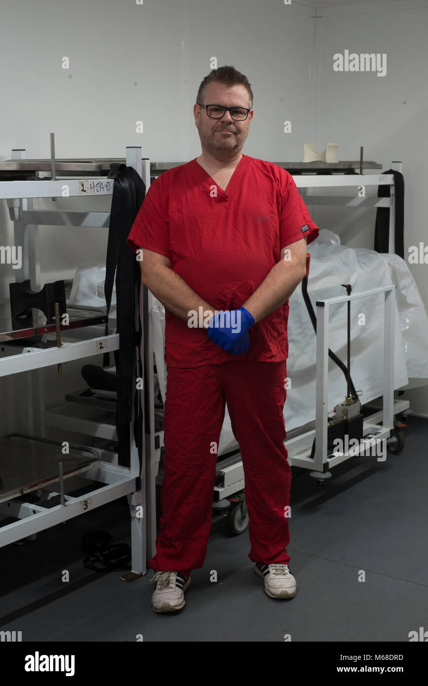 Embalming morgue hi-res stock photography and images - Alamy
