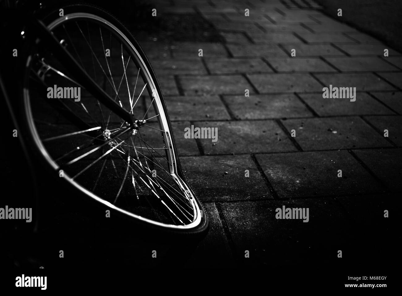 black and white image of a broken bicycle wheel Stock Photo - Alamy